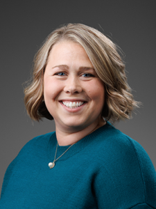 Taya Glanzer Bio | American Bank & Trust